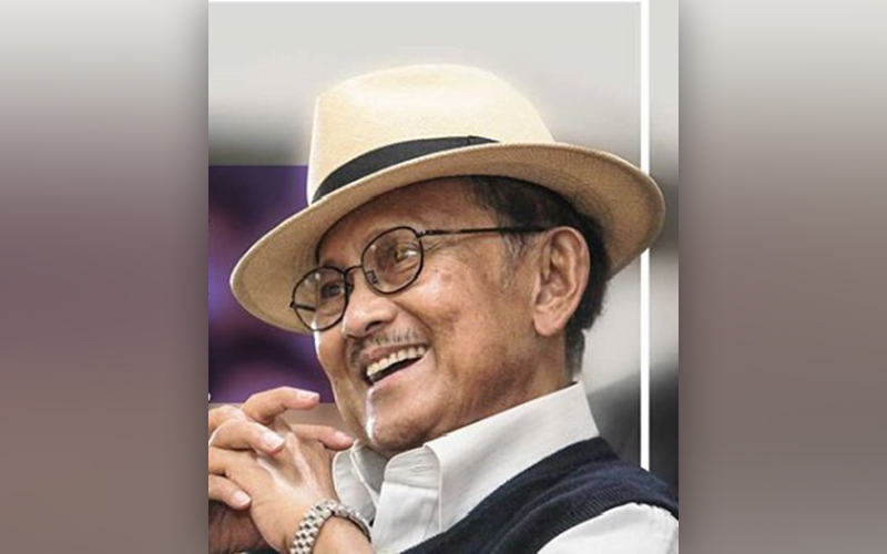 5 Prestasi Bj Habibie 